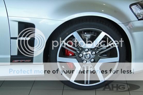 For sale: Genuine hsv e3 gts rims