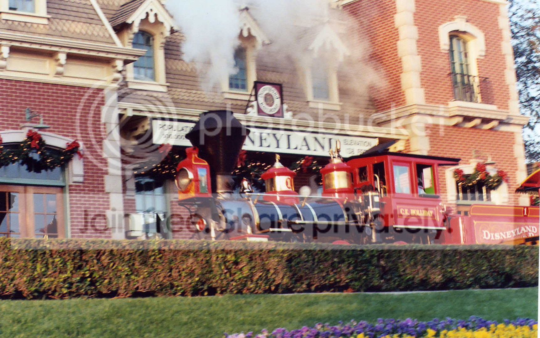 New Bright and other G scale battery operated trains - Page 2 - Disney ...